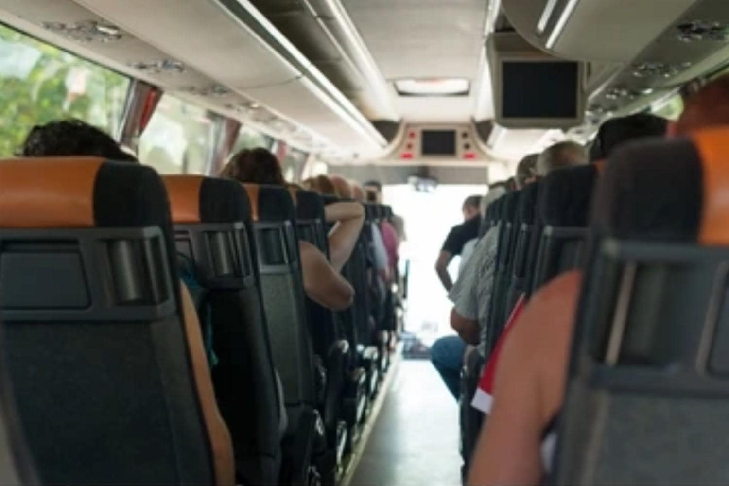 Long Island Coach Buses for Rent | #1 Best Coach Buses LI